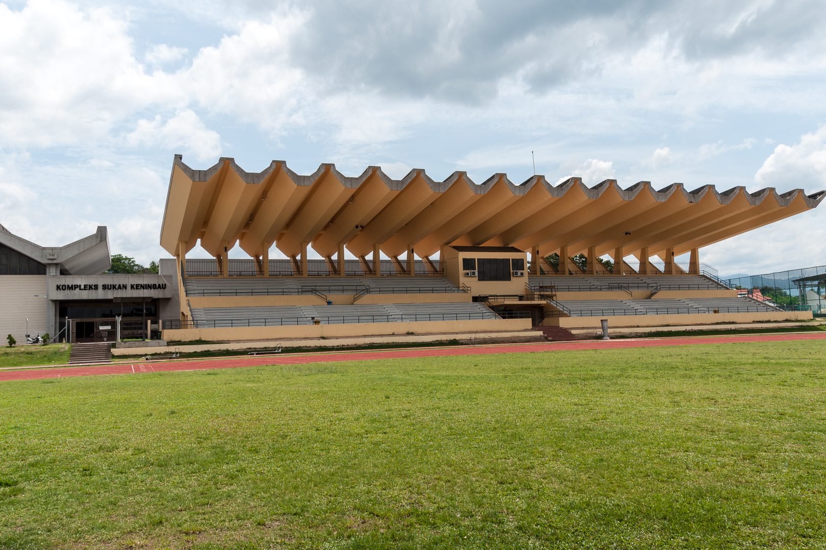 Kompleks Sukan Keningau